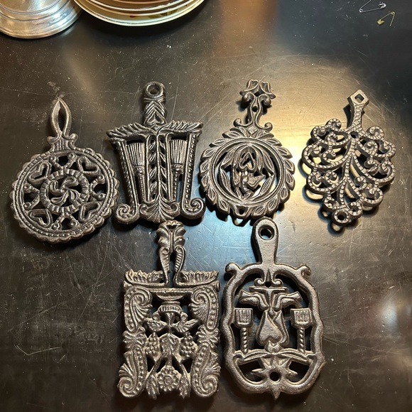 Vintage | Kitchen | Vintage Cast Iron Mini Trivets Wall Decor Mcm ...
